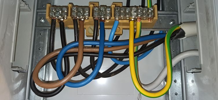 Netzform am Sicherungskasten erkennen - HaustechnikDialog