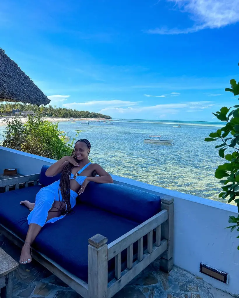 PICS: Ntando Duma madly in love with her boyfriend - Styles 7